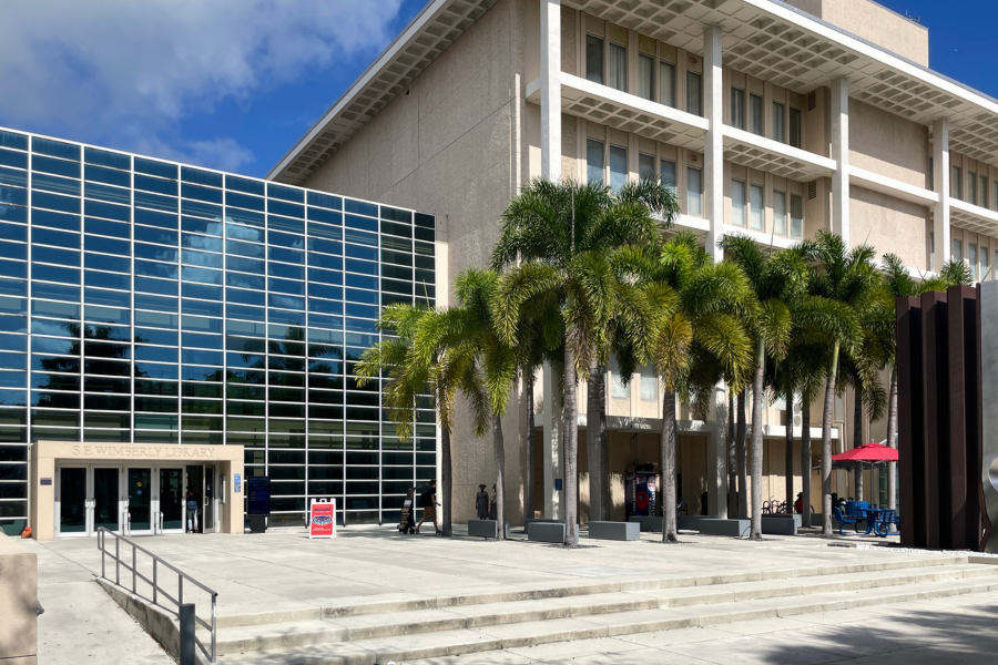 Ask a Librarian Service is Now Available 24/7 | FAU Libraries